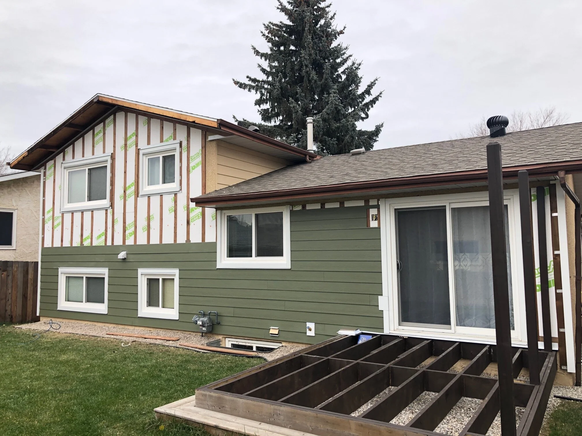 Hardie and Vinyl Siding Exterior — Blue Jay Exterior Renovations