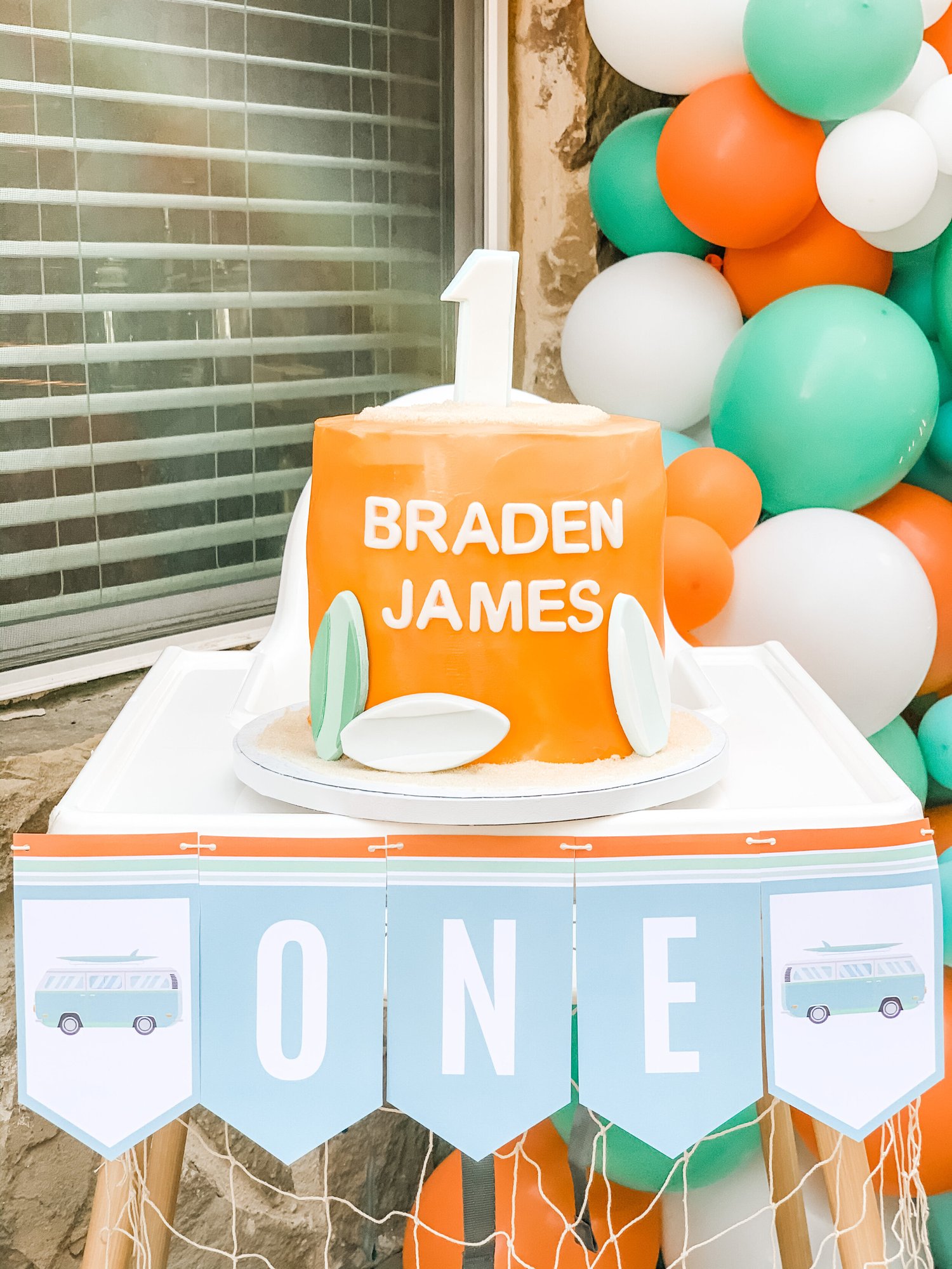 Catch a Wave this Summer with these Surfer-Themed First Birthday Party ...