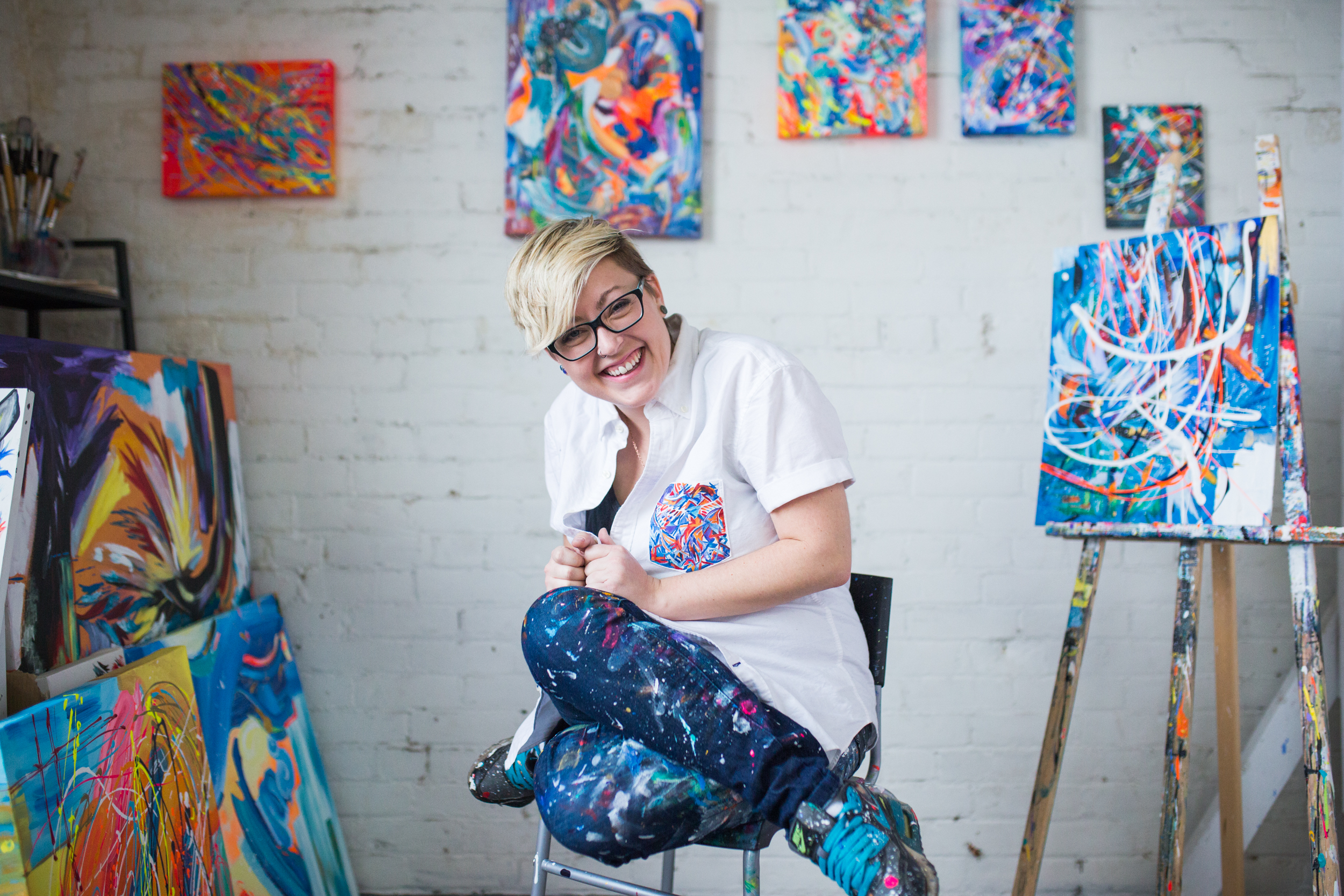 Amanda Wand is an Abstract Artist and Art Teacher