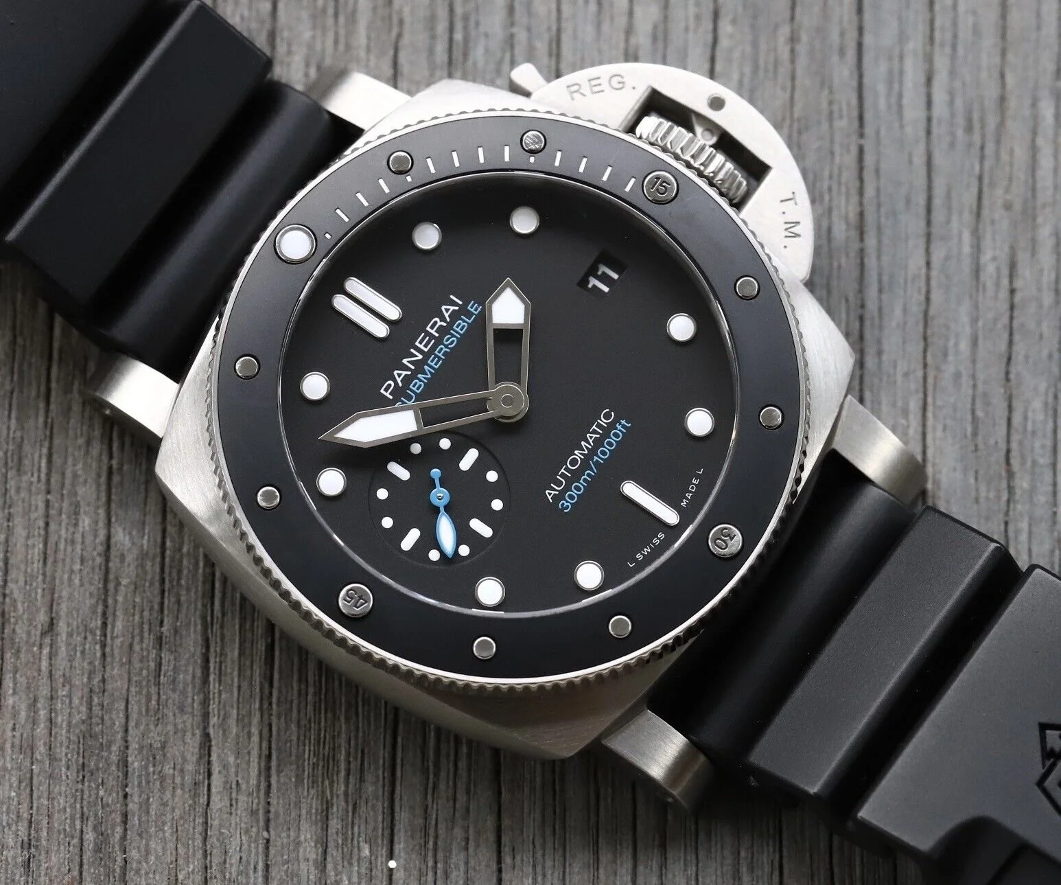 Panerai Submersible 42mm PAM00683 PAM683 — WATCH VAULT