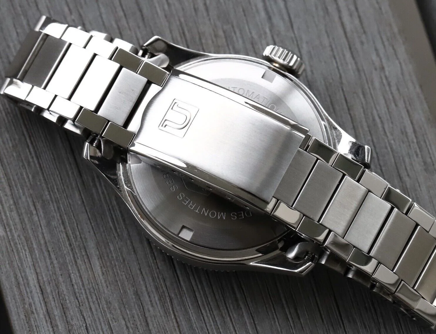 Serica 5303 — WATCH VAULT