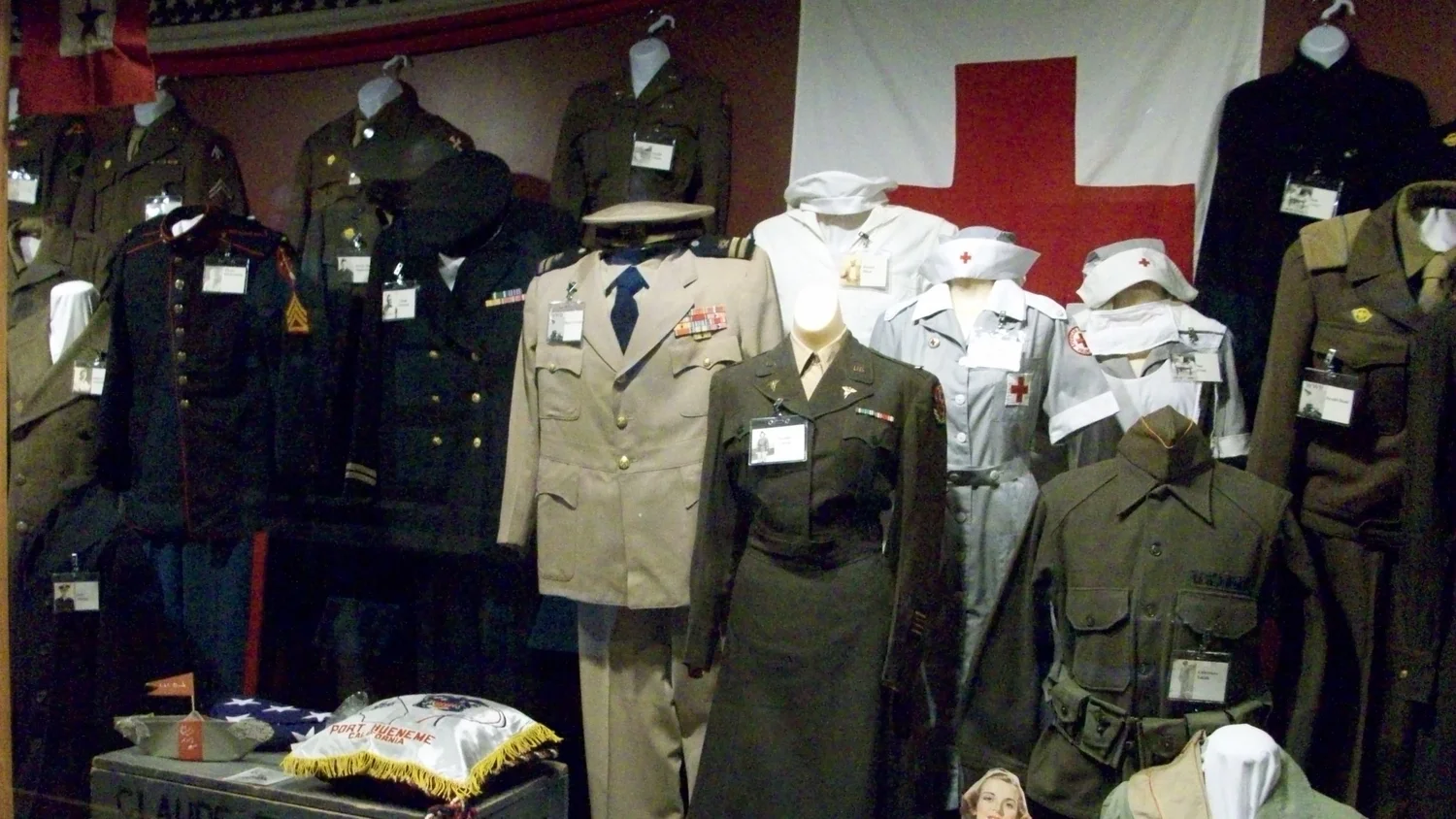 Indoor Galleries — Prairie Museum of Art & History