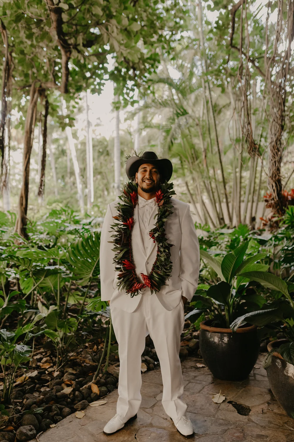 CHIEF'S LEI — K A H I H A E