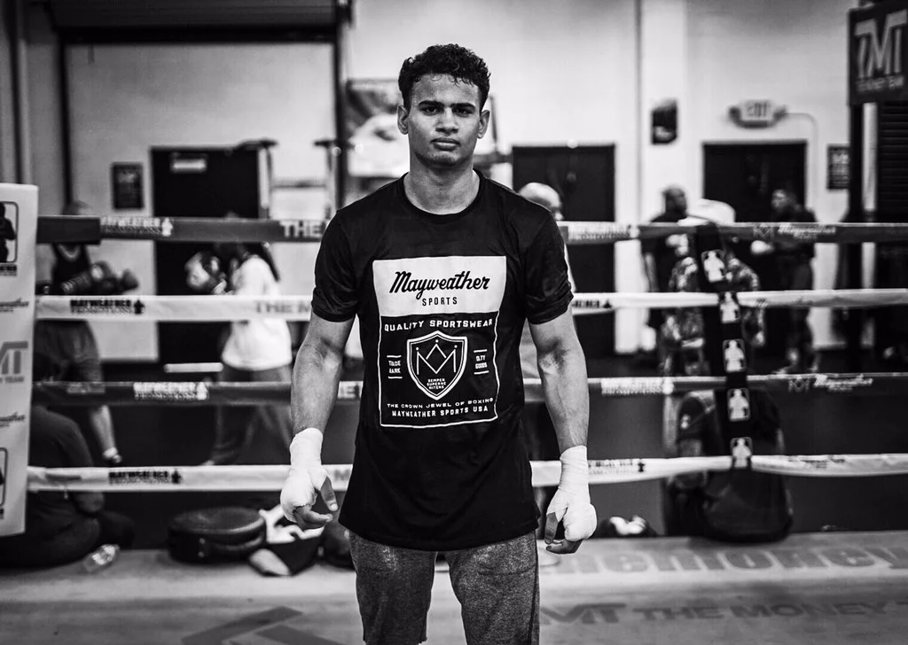 ROLANDO ROMERO — Crown Boxing