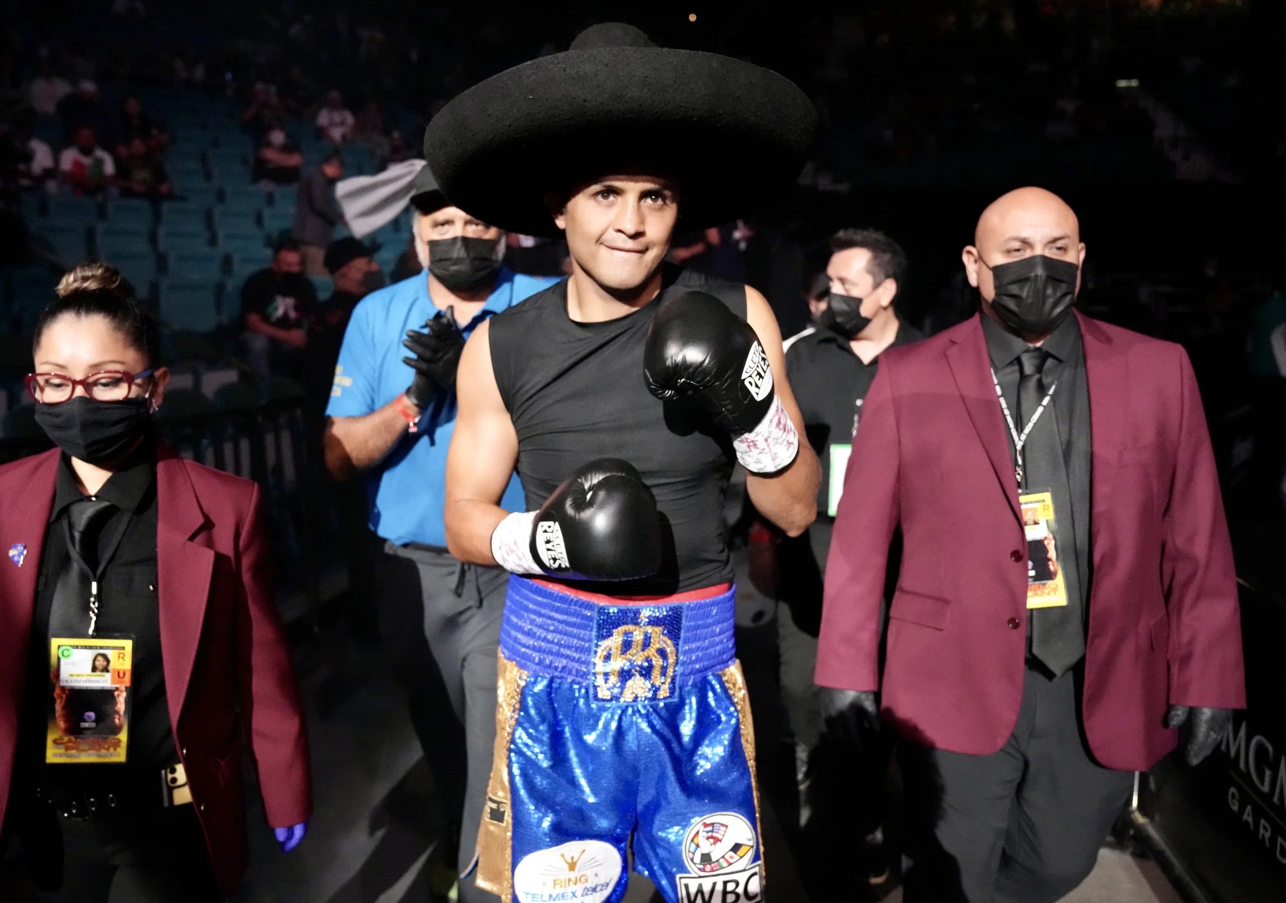 PHOTOS: Elvis Rodriguez vs Juan Pablo Romero — Crown Boxing