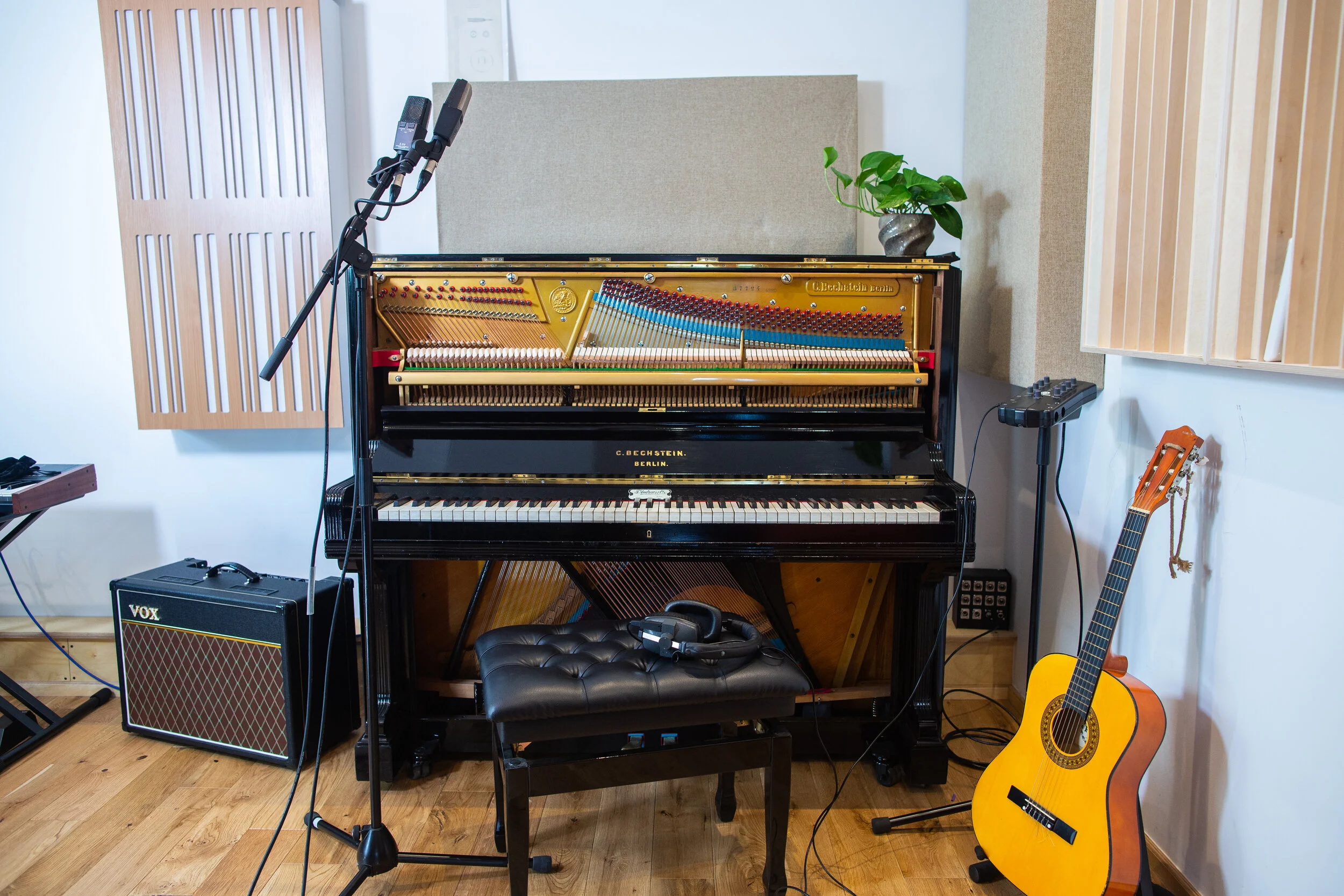 Creative audio & music production.