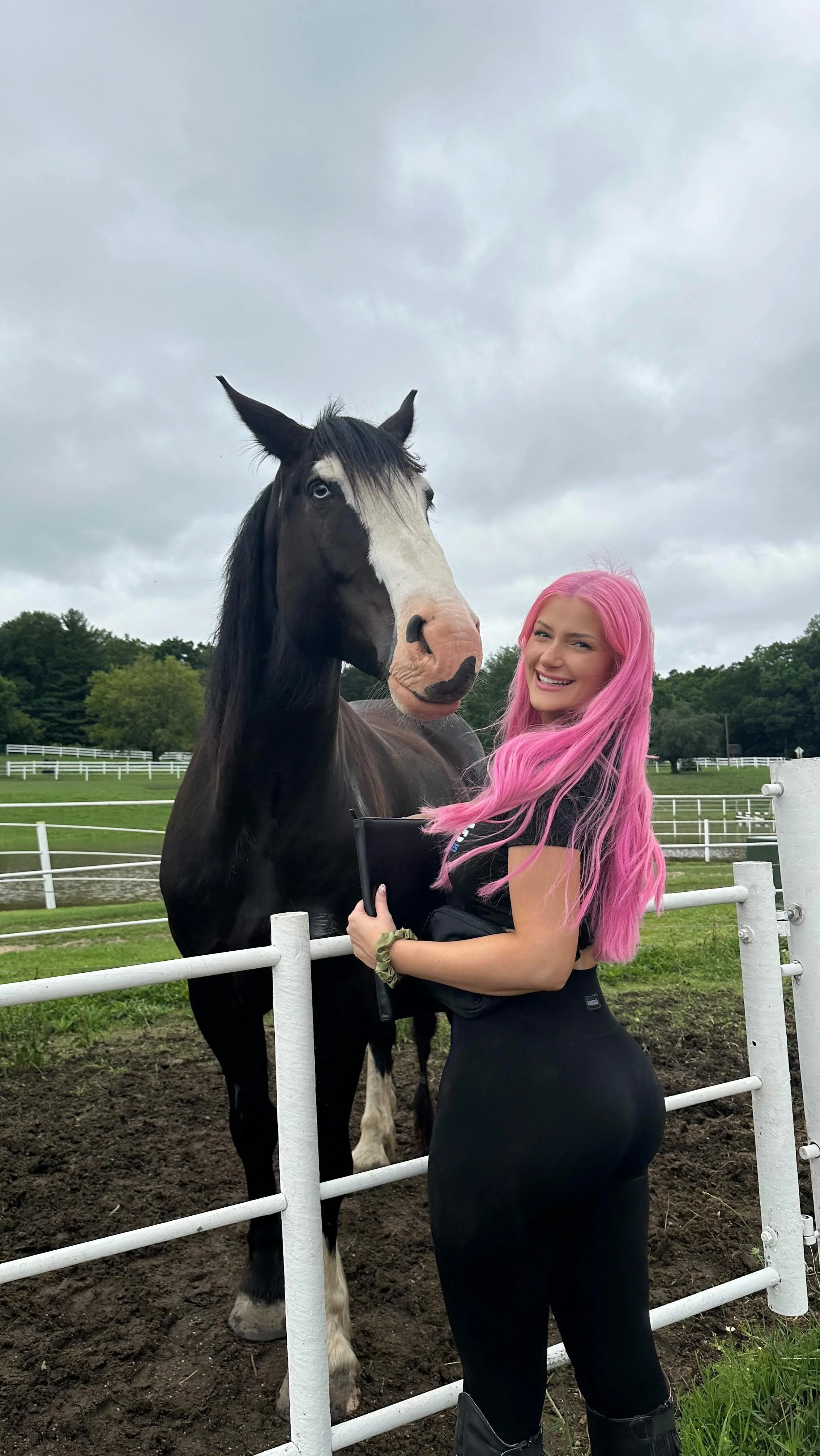 @Emmybre On Social Media — EMMY BRE