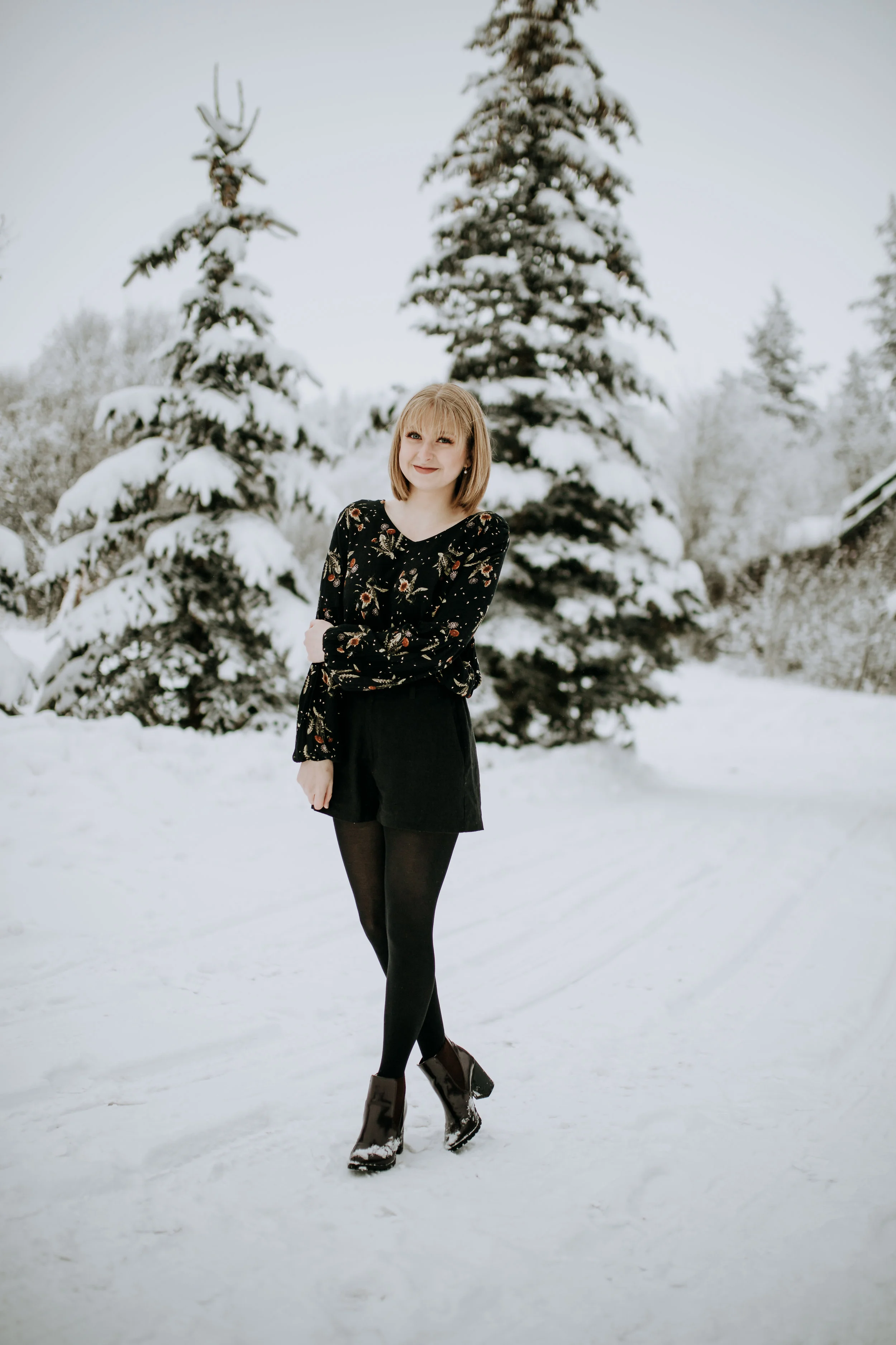 Senior session in the snow! — Brekka Hartman Photography - Wedding ...