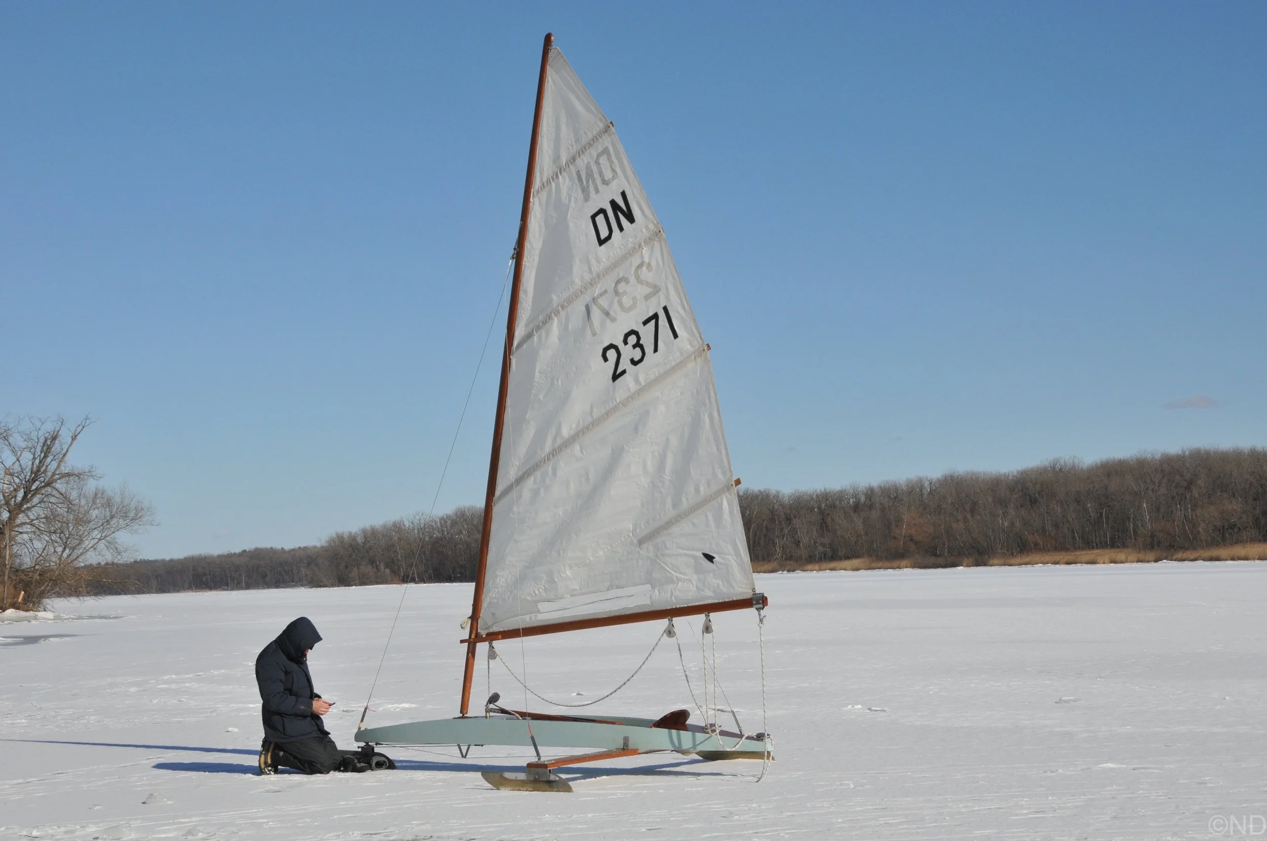 PHOTOS + VIDEO: Ice boats sailing on the Hudson River — HVNY