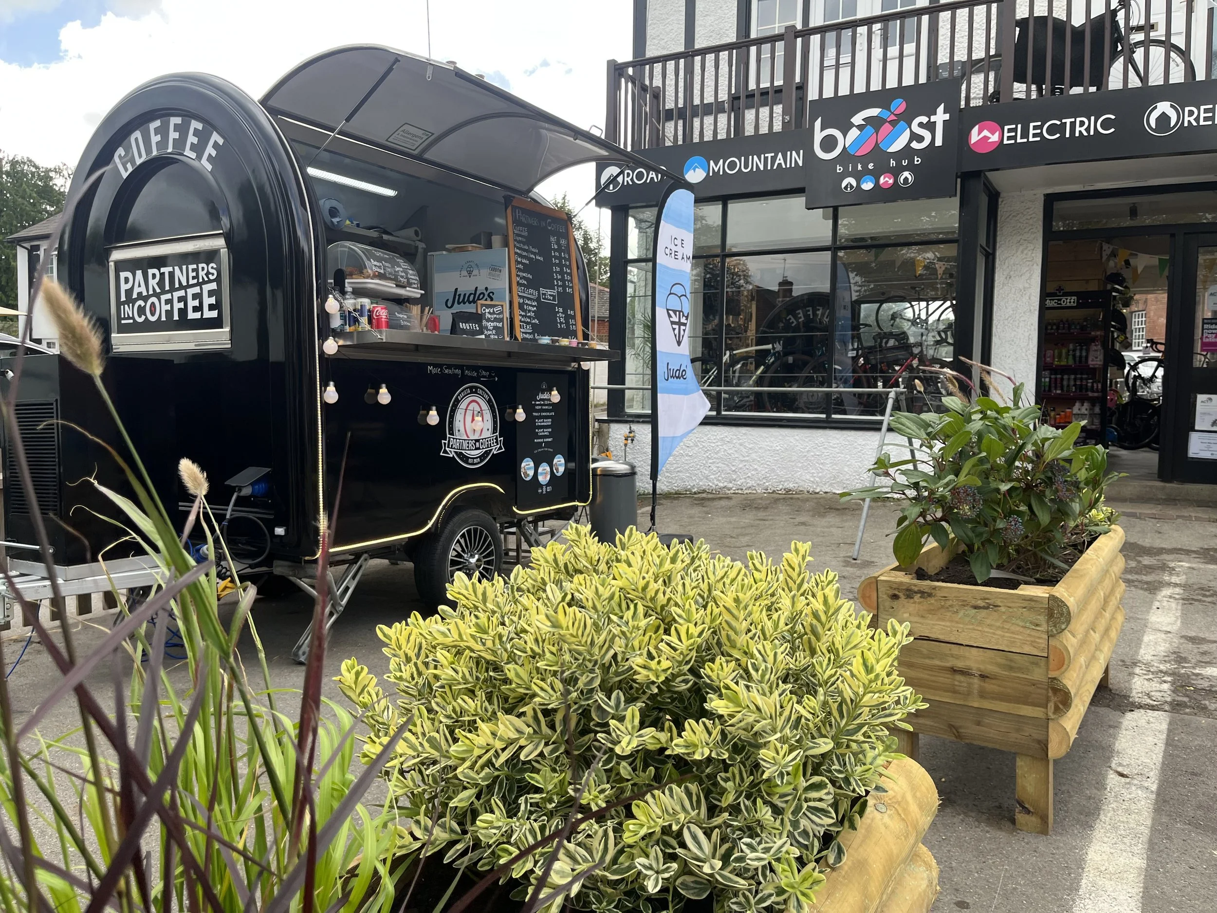 Specialist Bike Shop - Boost Bike Hub