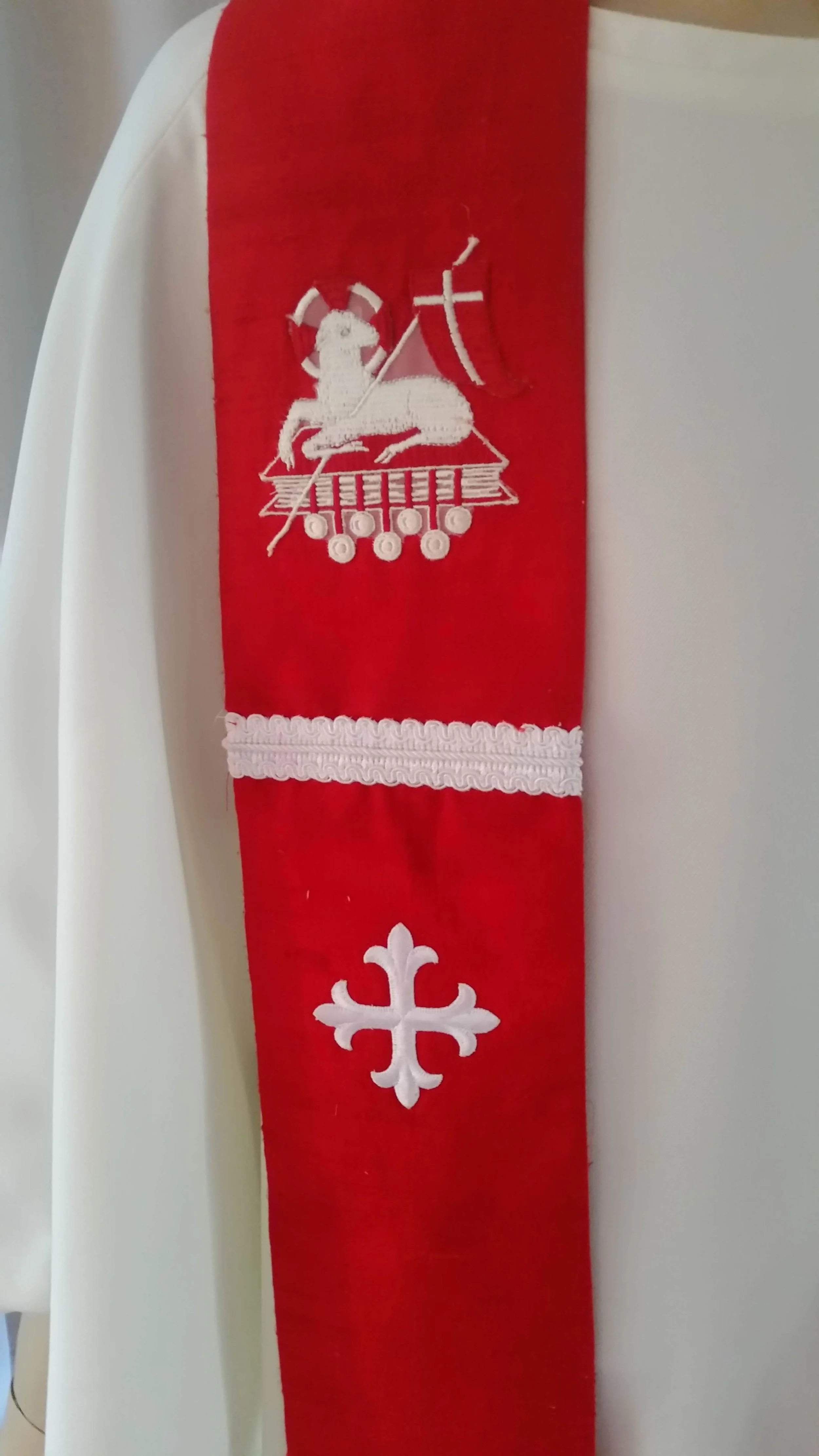 Handmade Liturgical Stoles for Priests and Deacons — Hosanna Vestments ...