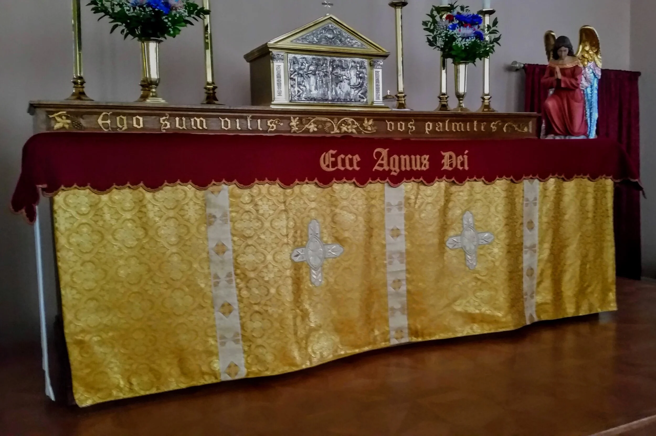 Reusing Old Altar Linen