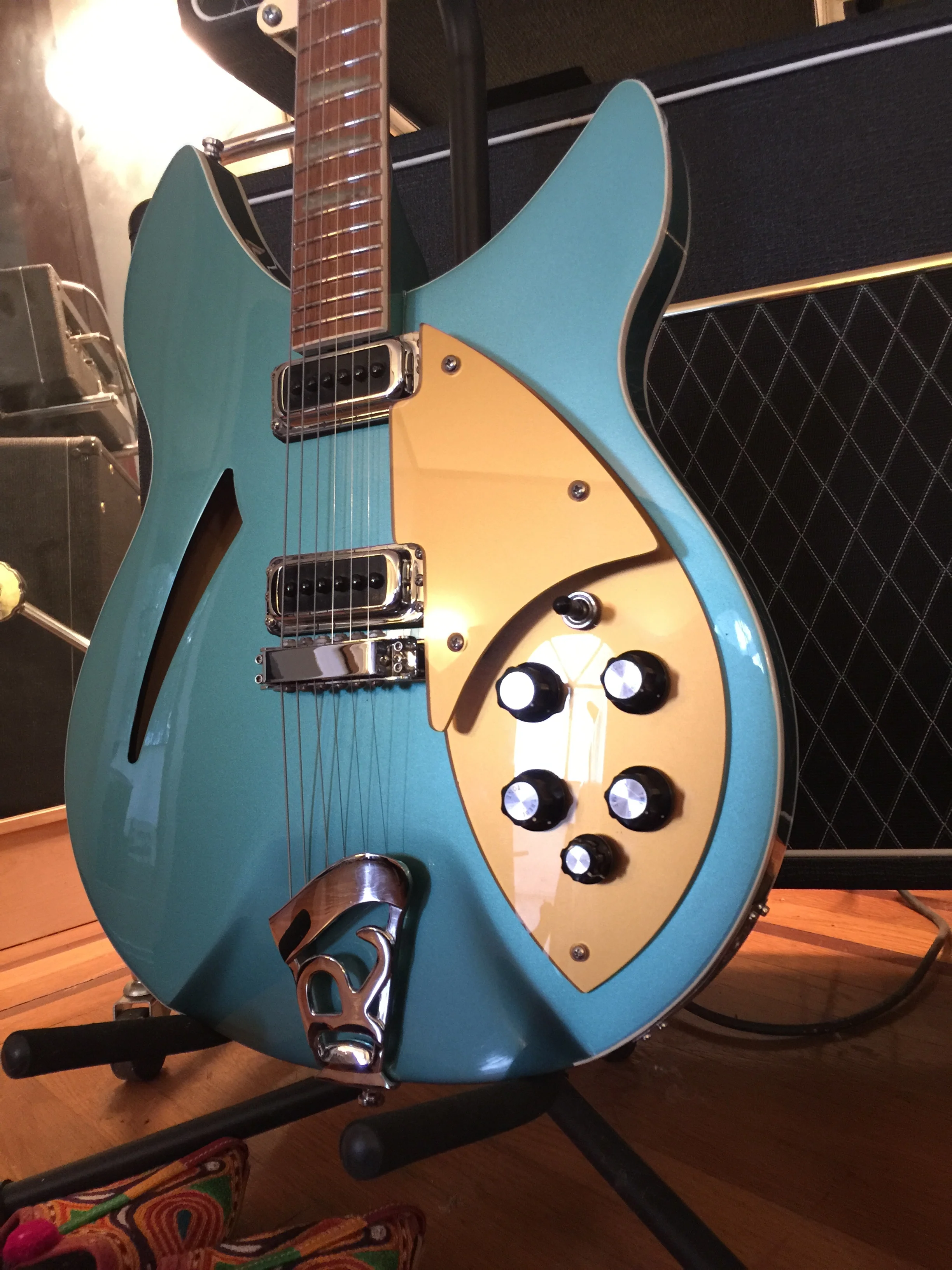 Semi-Hollow Bodied Rickenbacker Guitars--58 GALLERIES — STUDIO CALIFORNIA