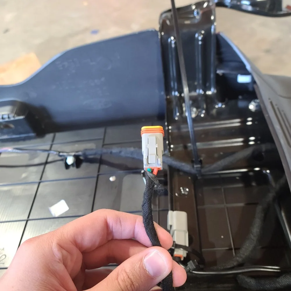 11-16 Ford F250 / F350 Super Duty - Definitive Flow-Through Center ...
