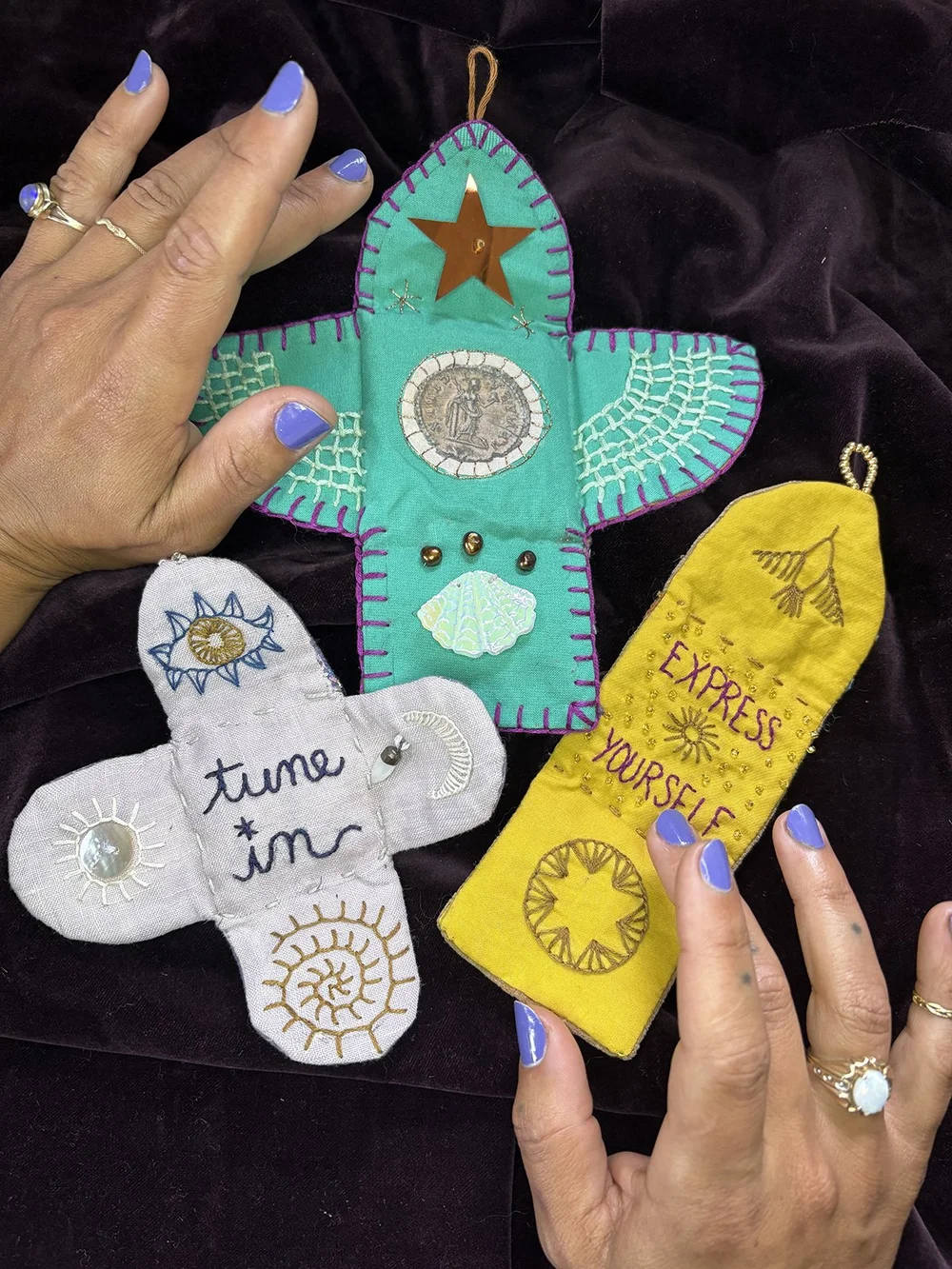 Altar in Your Pocket — mixed color