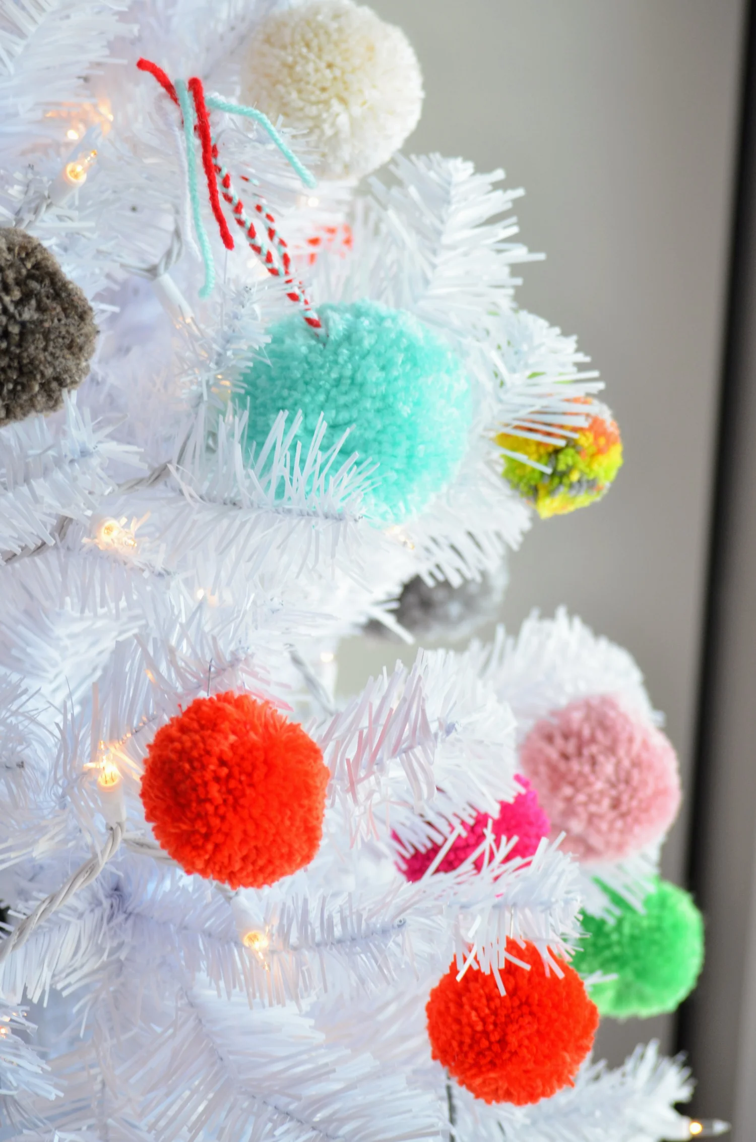 Pom Pom Christmas Tree — Apricot Polkadot