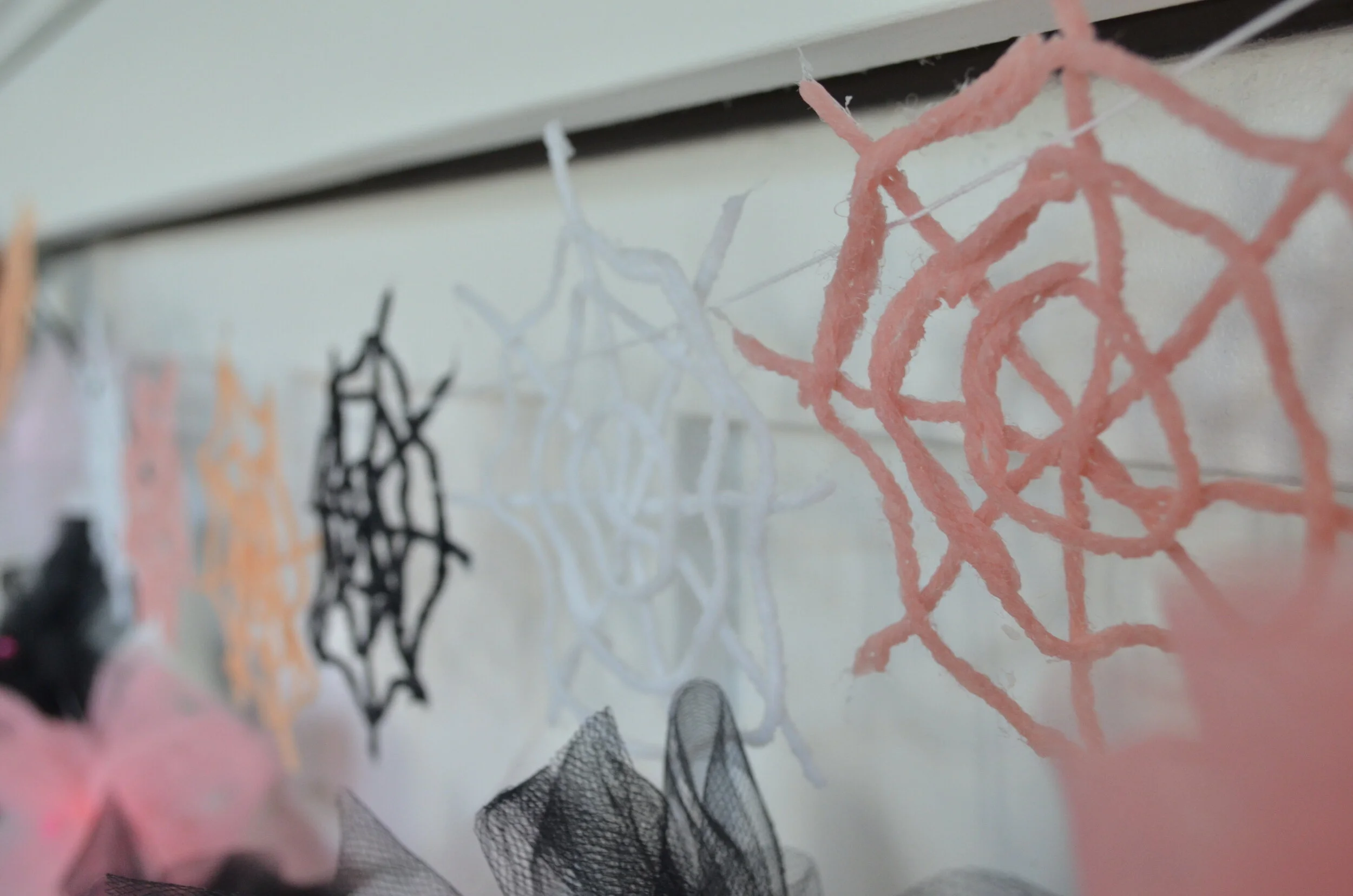 Halloween Craft Camp: Stiff Yarn Spiderwebs — Apricot Polkadot