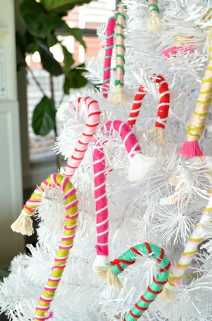 Yarn Wrapped Rope Candy Canes — Apricot Polkadot