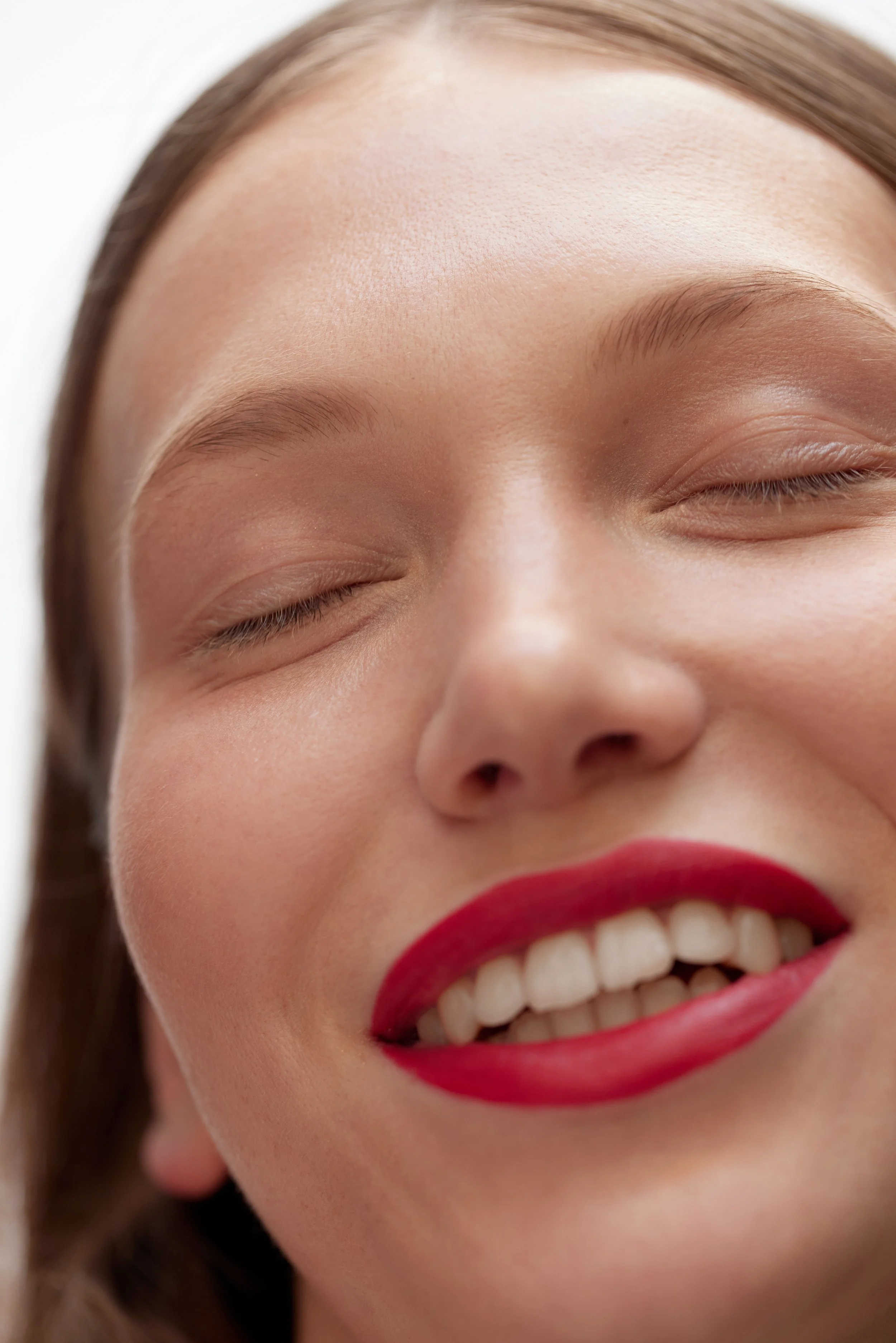 Lucy Kinnen | Beauty Photographer