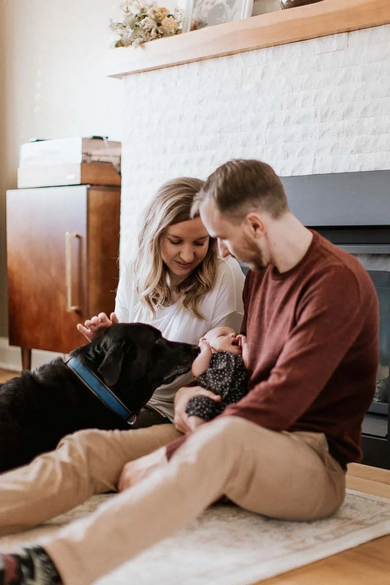 Mom and Dad had matching newborn photos, and now so does Everley ...