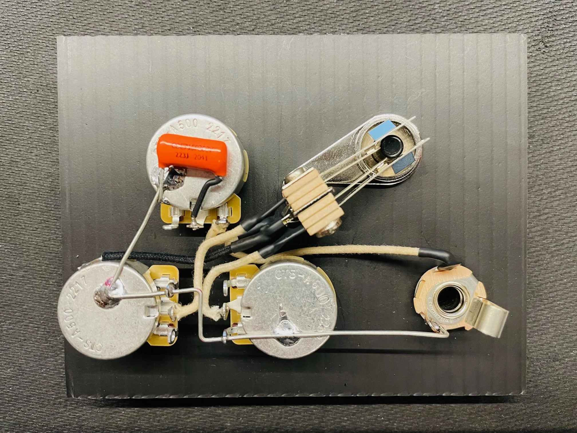 StayTuned Custom Shop