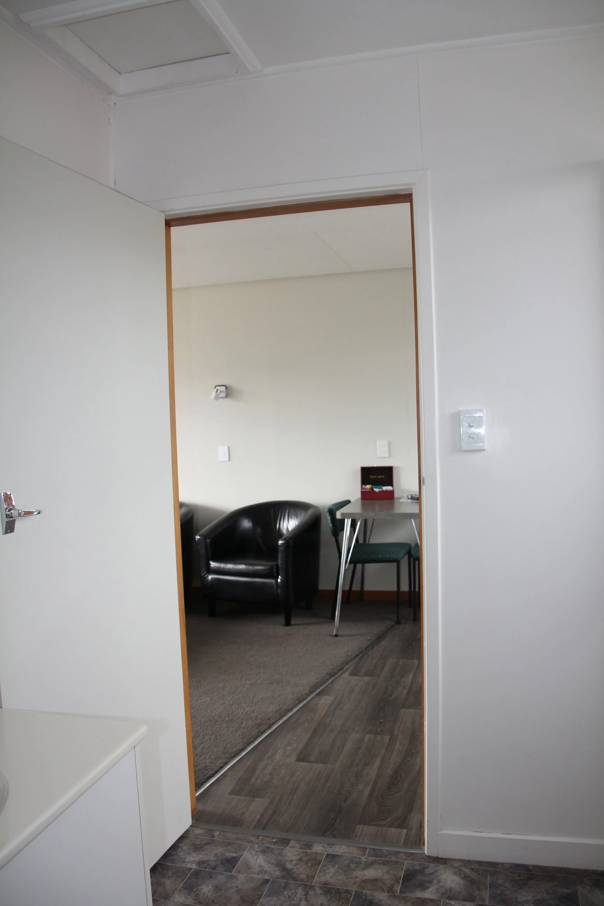 Accomodation — Charlton Motel