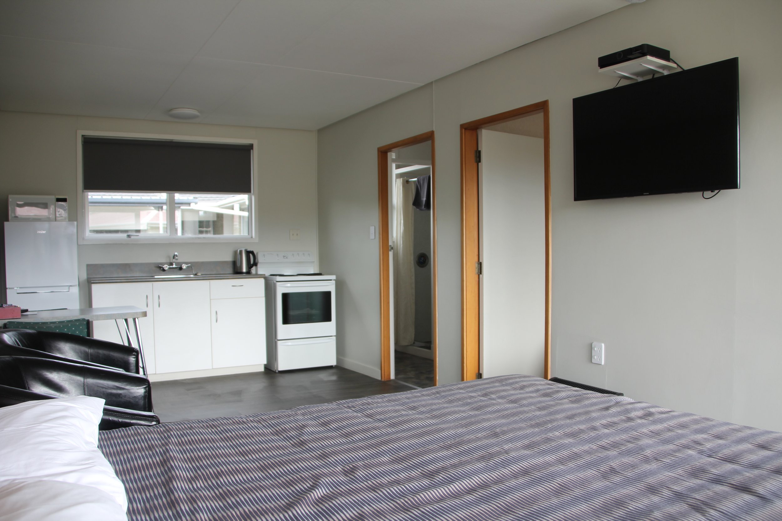 Accomodation — Charlton Motel