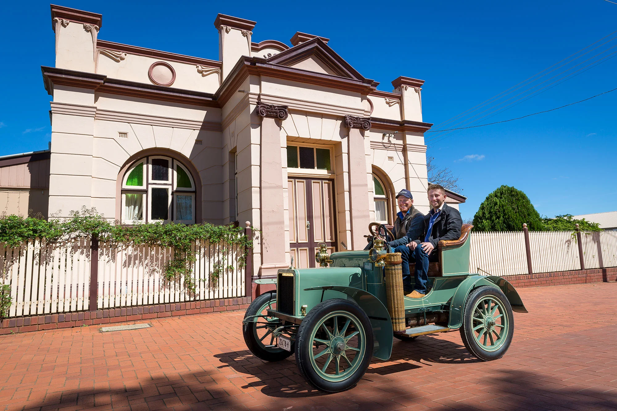 Visit Coolamon Shire