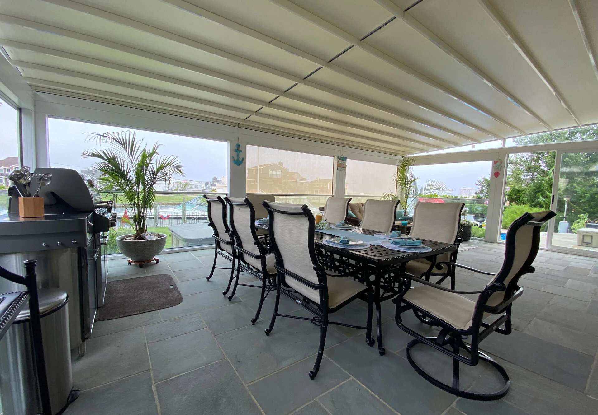 Guillotine Vertical Glass Systems | Pergola Roof