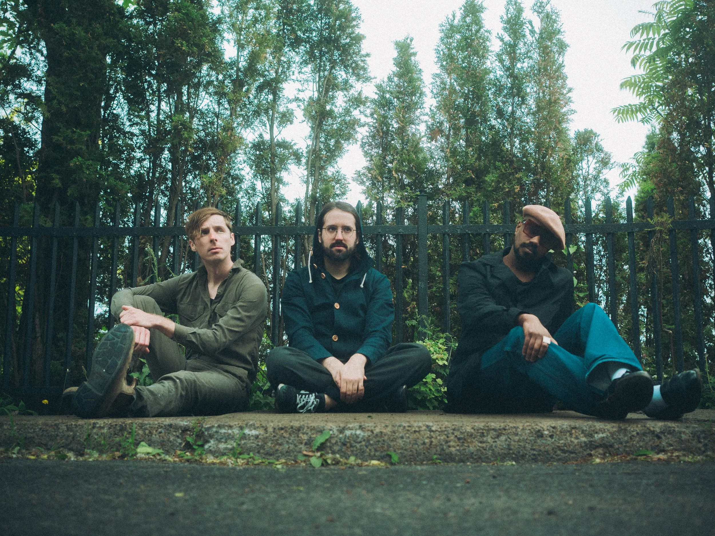 Montreal Art Rock Trio DahL Release Haunting Nautical Single “High Tide ...