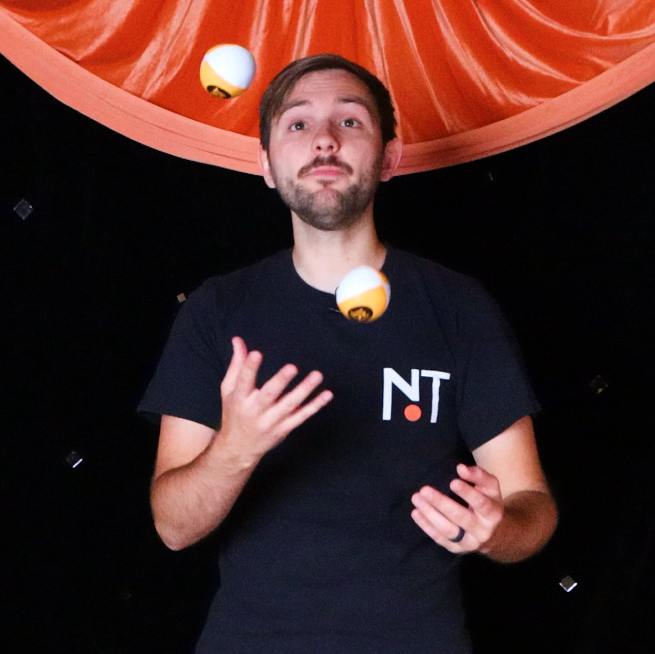 The Right Way to Juggle 2 Balls with 2 Hands: Beginner's Guide — Nick ...