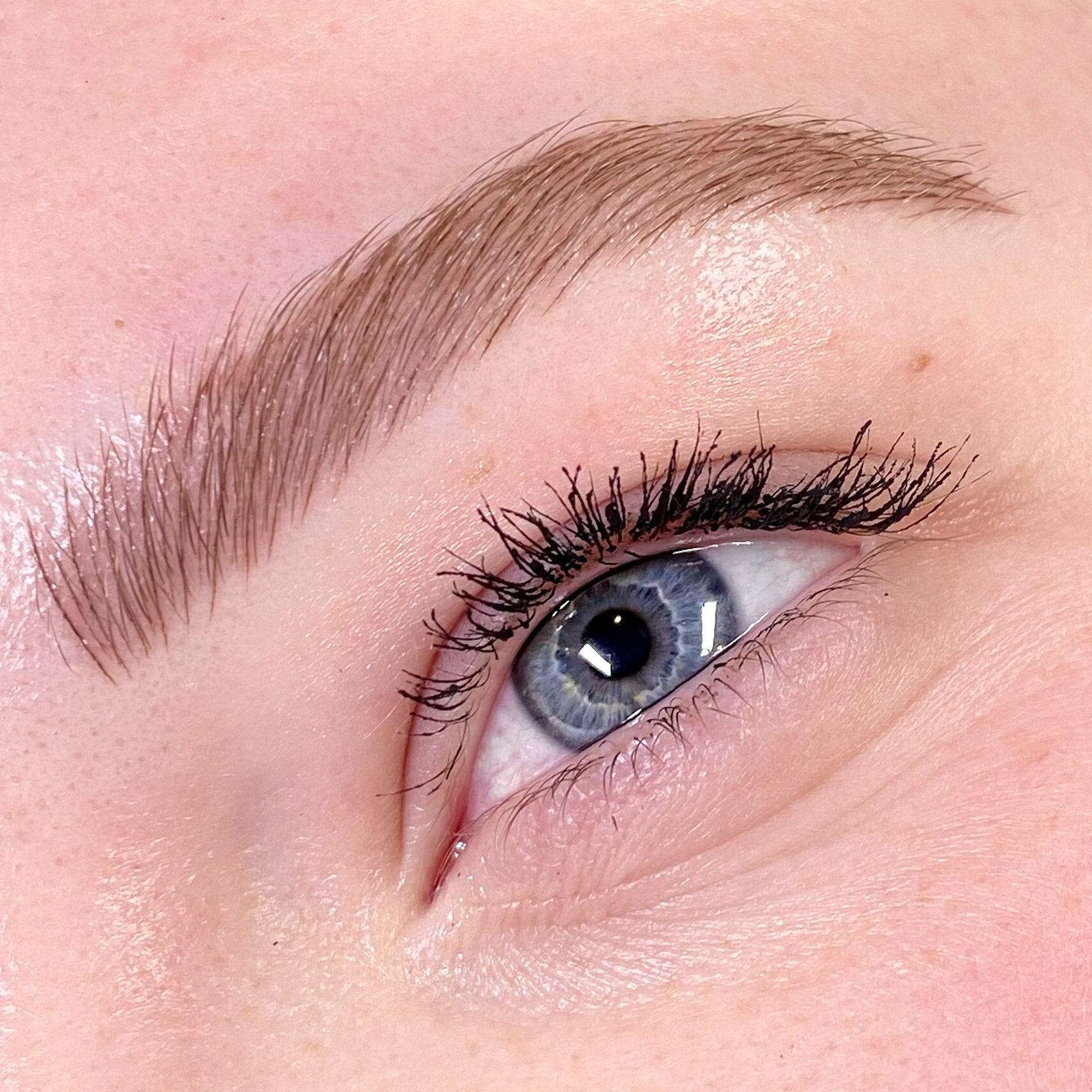 BROWS & BEAUTY COMPANY