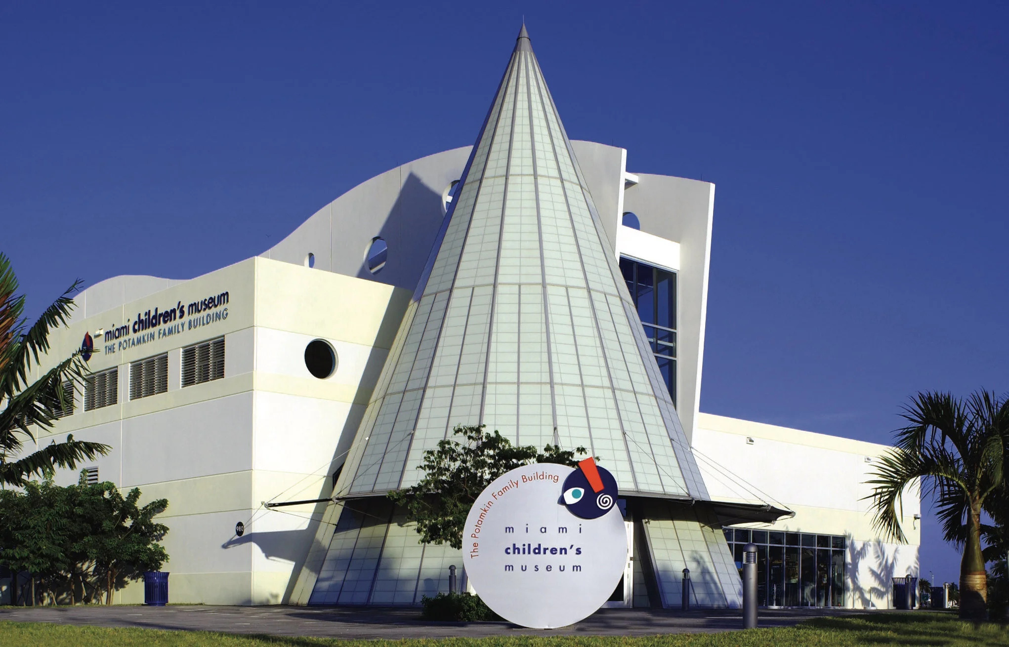 15 reasons to visit Miam — The Executive Thrillseeker