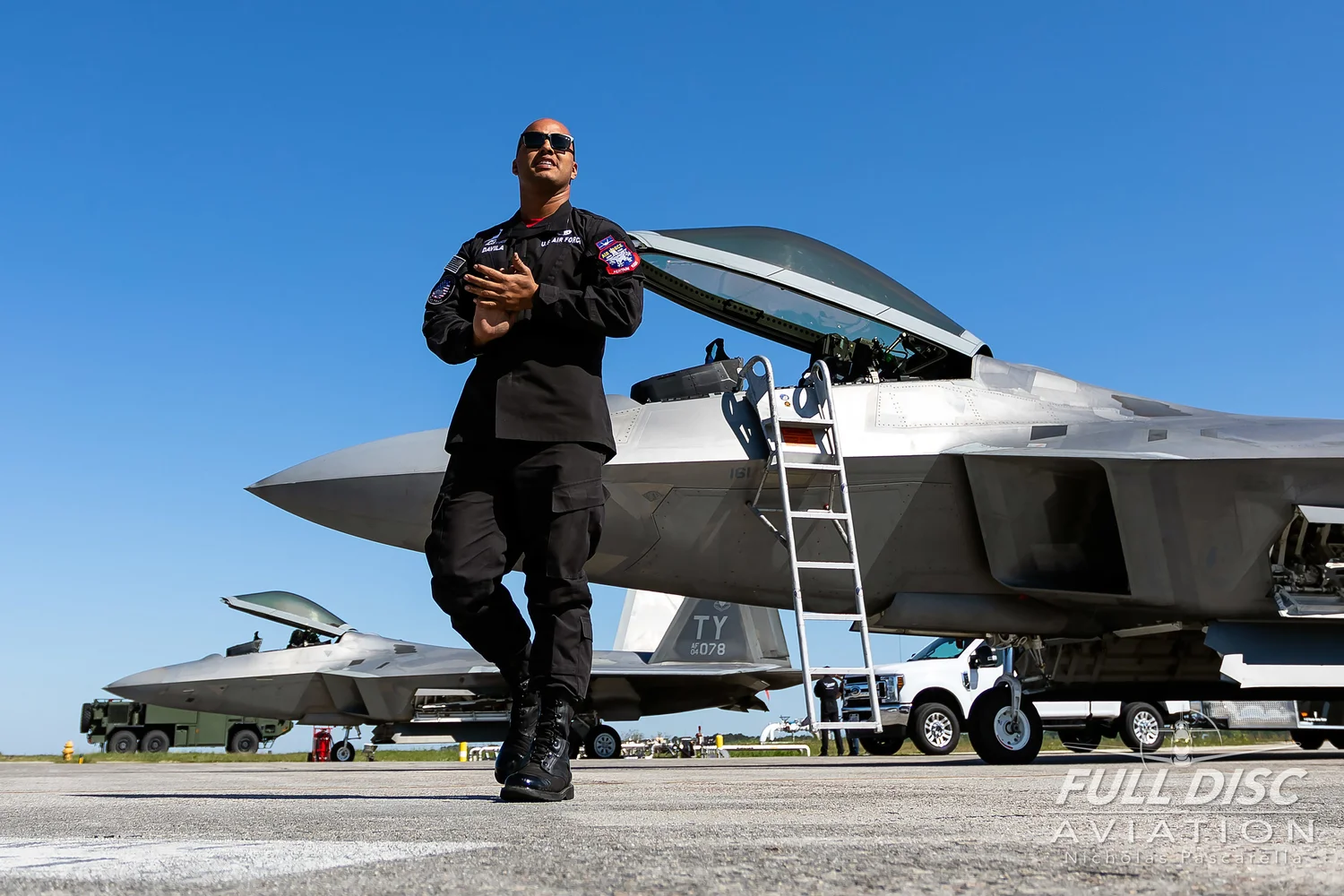 USAF F-22 Raptor Demonstration Team — Full Disc Aviation - Sharing ...