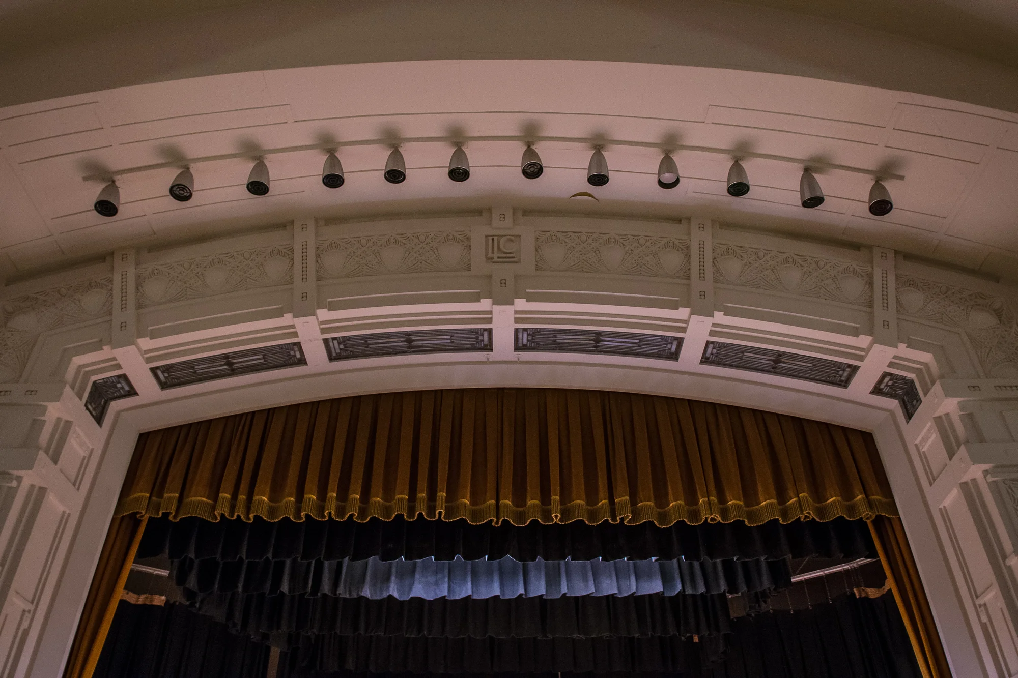 Clubhouse Auditorium + Production Stage with 12ft backdrop $100/hr ...