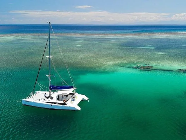 Amavi Charters | Catamaran Sailing & Snorkeling Tours | Roatan, Bay Islands
