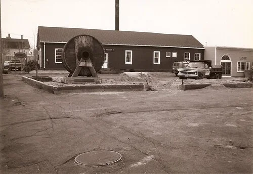 About Hall & Moskow — Newburyport Apartments | Hall & Moskow