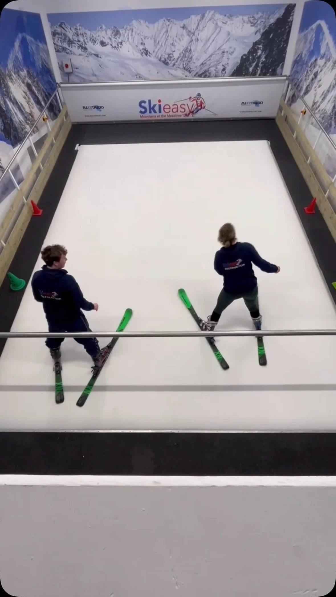 Indoor Ski Lessons in West London | Skieasy