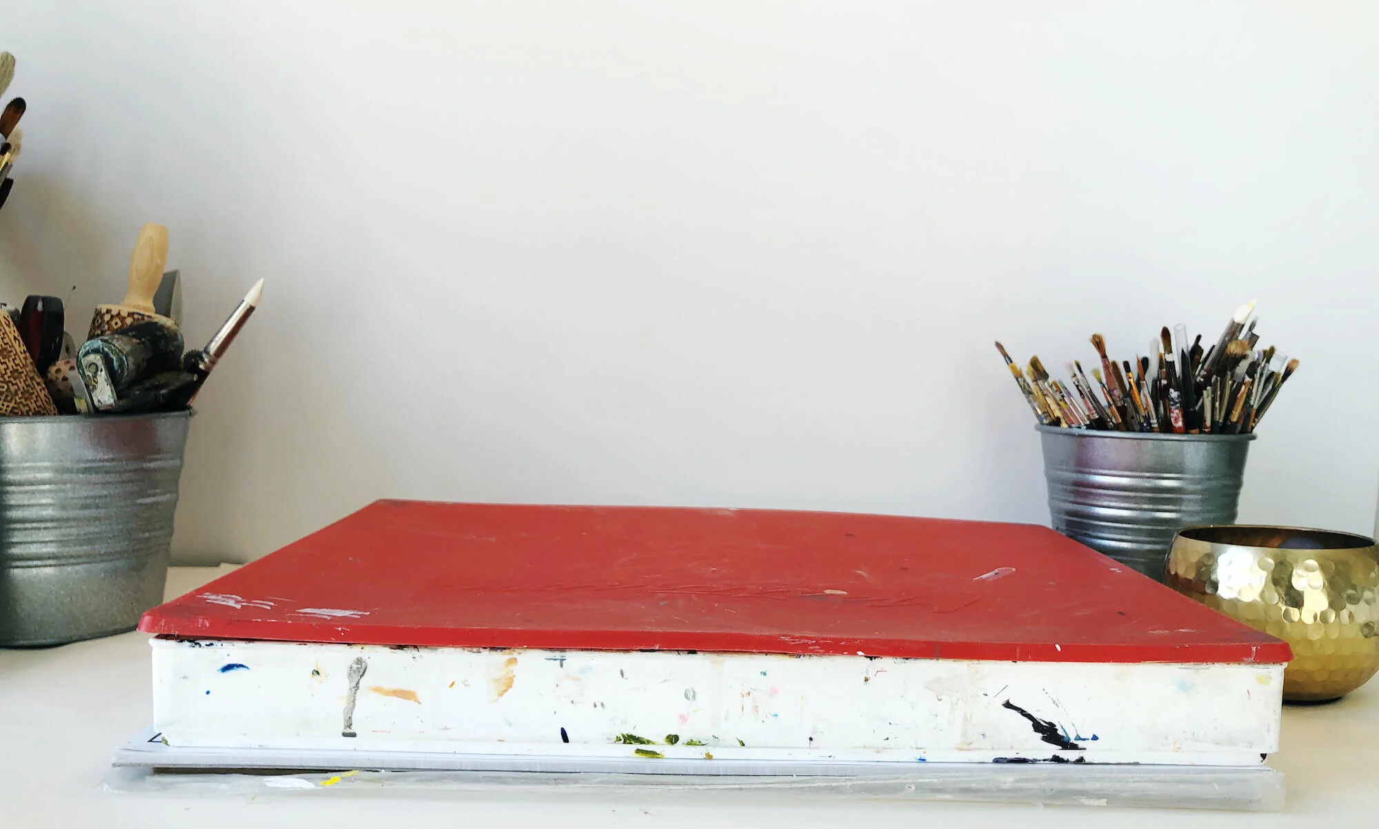 How to Organize Your Small Home Art Studio — Sara Kabariti