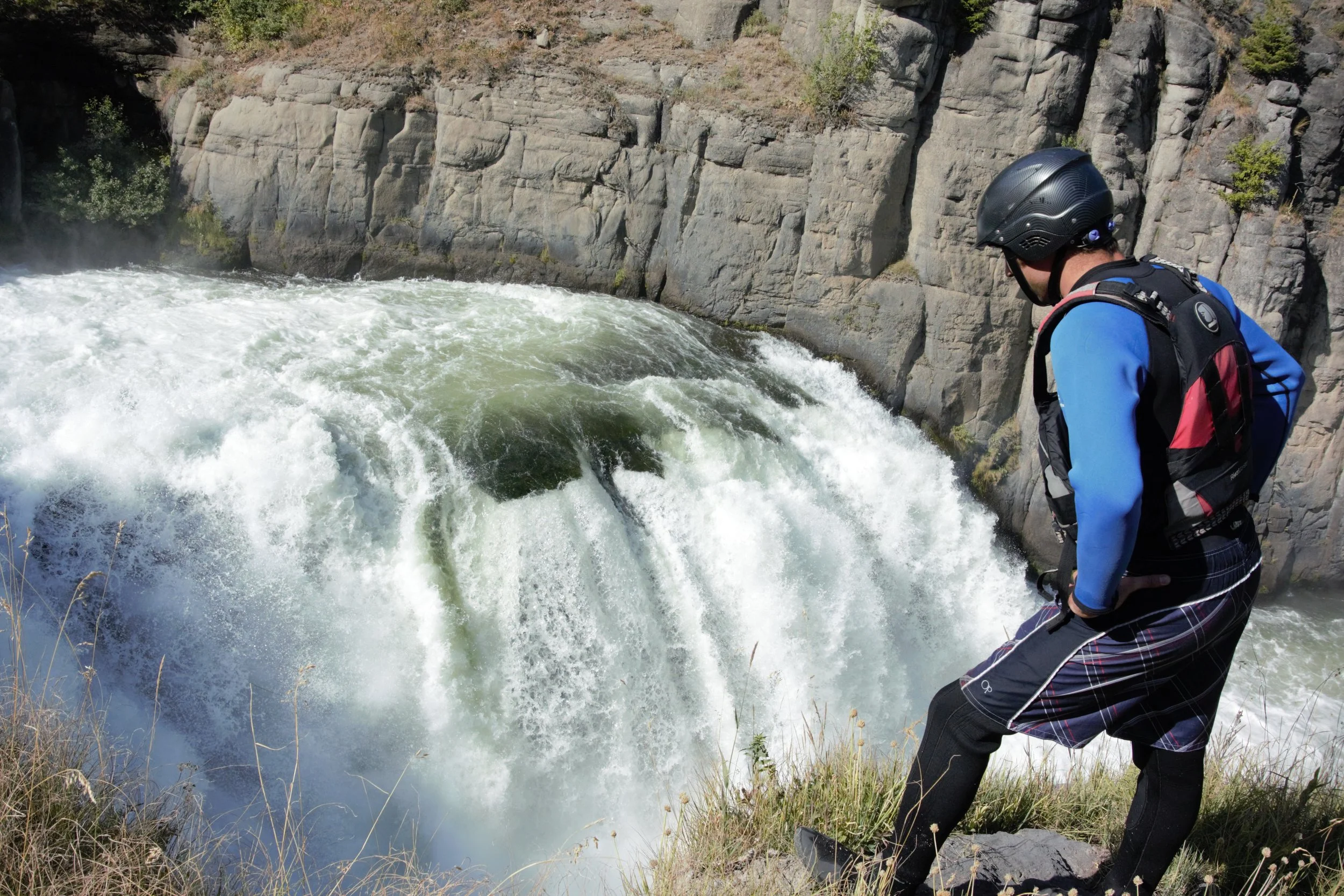 Whitewater Inflatable Raft / Rescue / Motors — Creature Craft