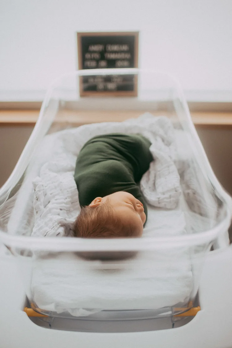 KELOWNA NEWBORN + FAMILY PHOTOGRAPHER — KELOWNA NEWBORN + FAMILY ...
