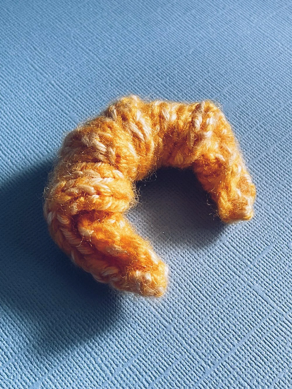 Free Pattern: Knitted Croissant