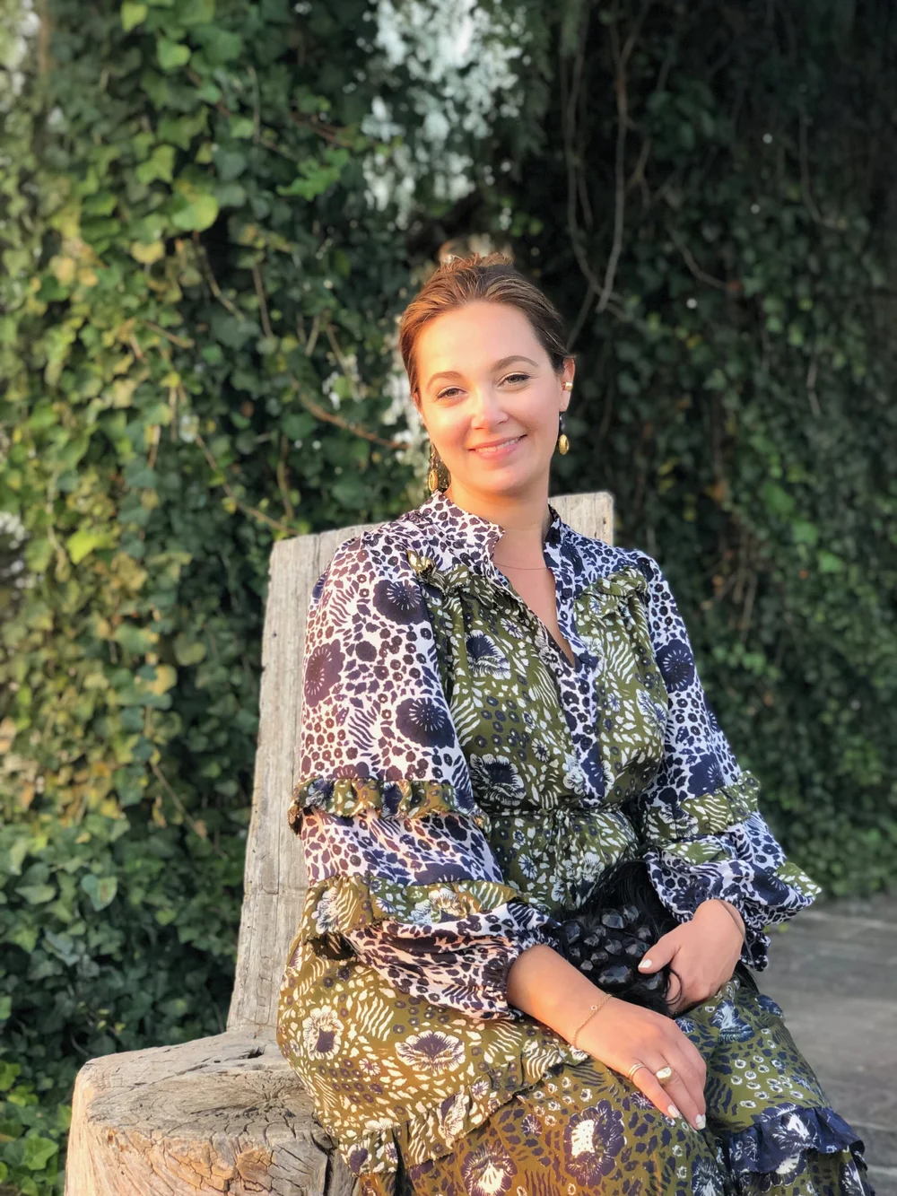 About — Elizabeth Canon