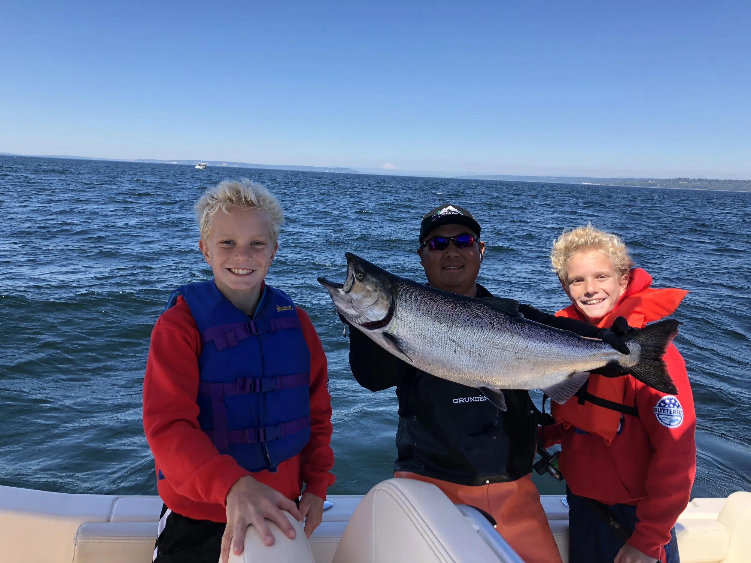 | Cut Plug Charter | Seattle, WA