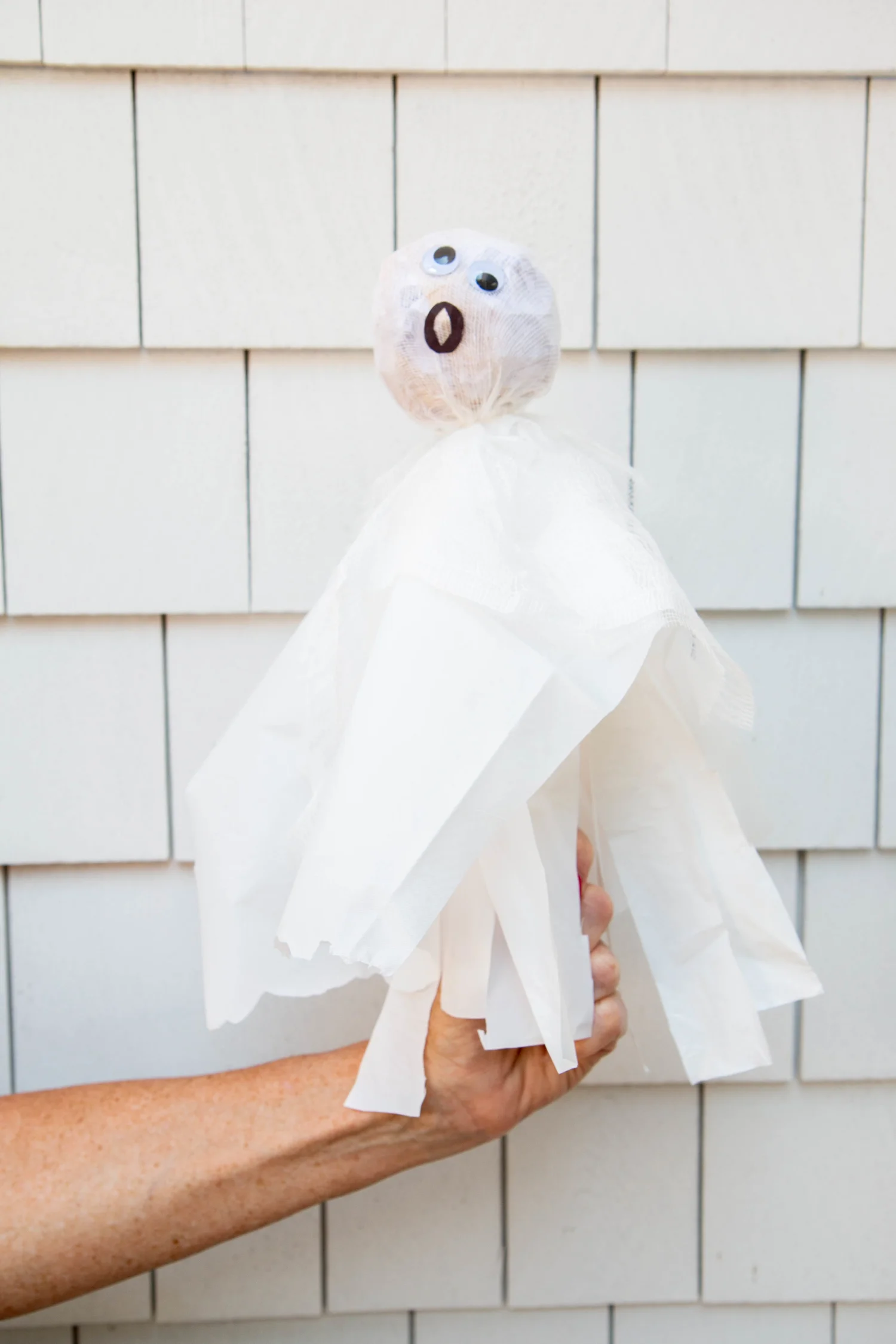 DIY Halloween Ghosts — Little Miss Party