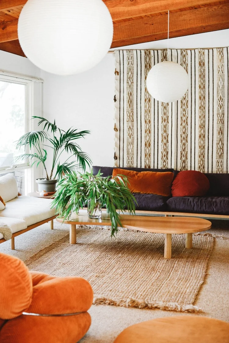 The Seventies are Back, Baby! — Sisällä