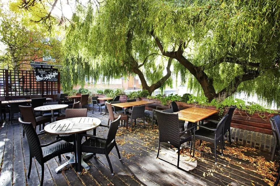 OPPIDAN EDUCATION — Oppidan Stories