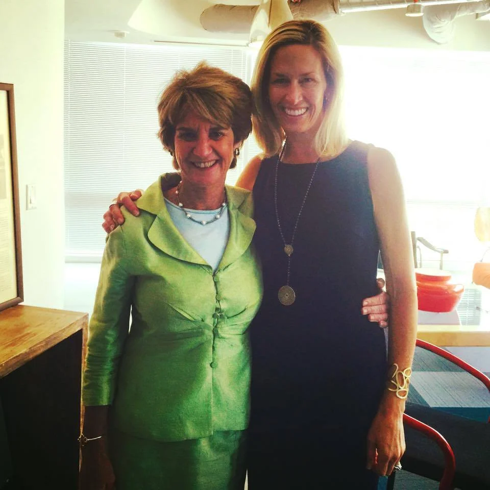 Laura Evans is a Public and Media Relations Consultant Top Social Media ...