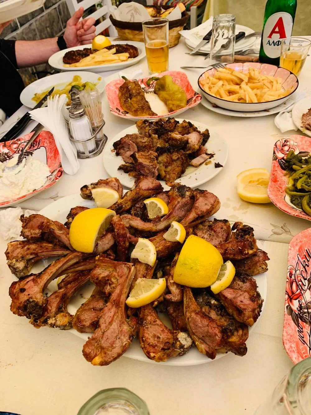 Visit the Top 8 Traditional Greek Restaurants in Athens — Truevoyagers