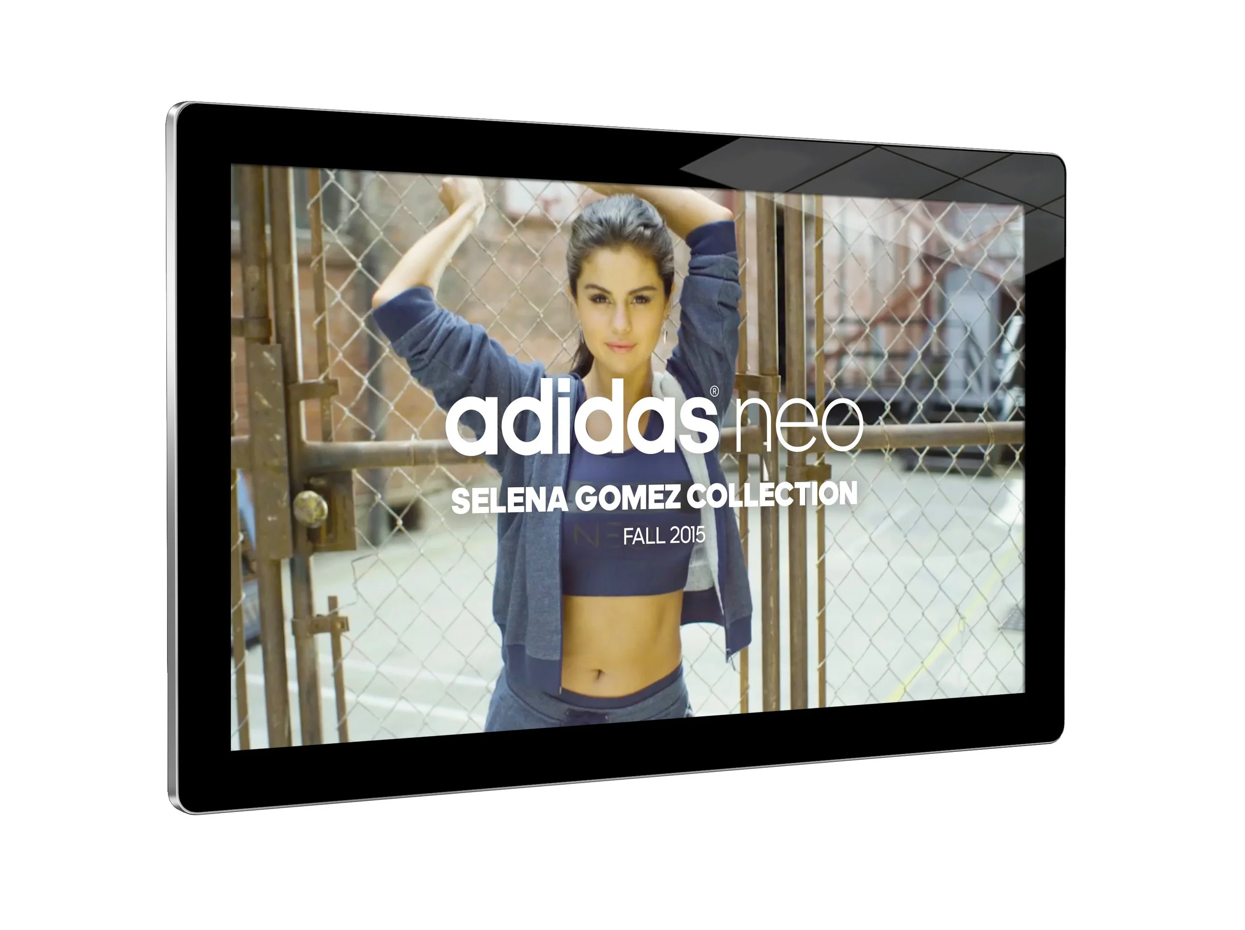 Digital Advertising Displays Ireland — AVITOR